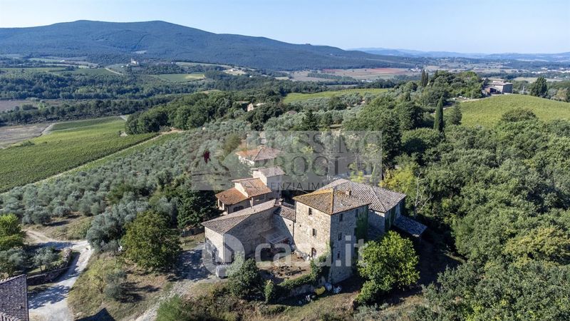 Rustico, casale in Vendita a Castellina in Chianti - 1080mq - Casa.it