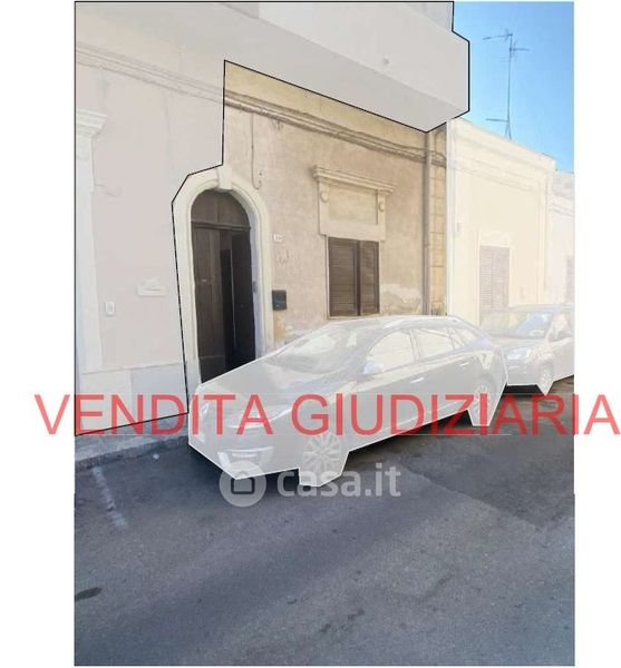 Appartamento in Vendita in Via Ciro Menotti a Lizzanello - 148mq - Casa.it