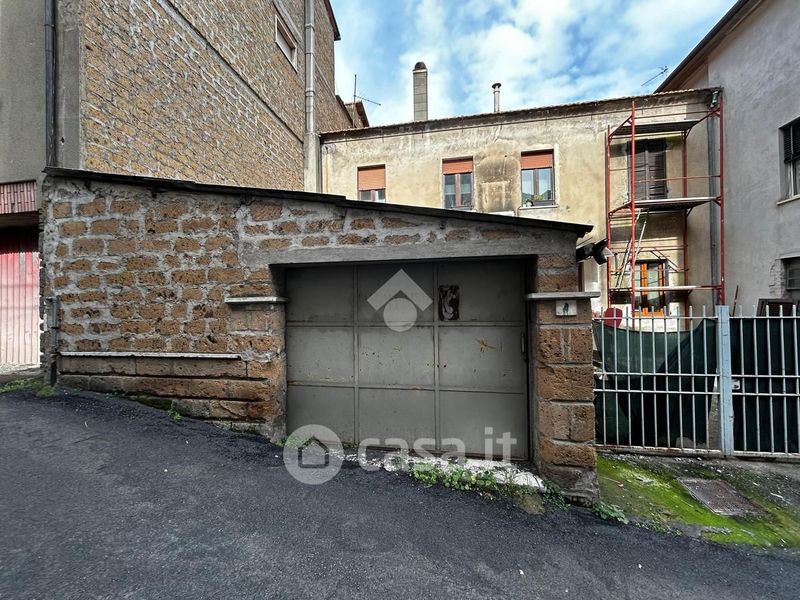 Capannone in Vendita in Via San Francesco 4 a Orvieto - 25mq - Casa.it