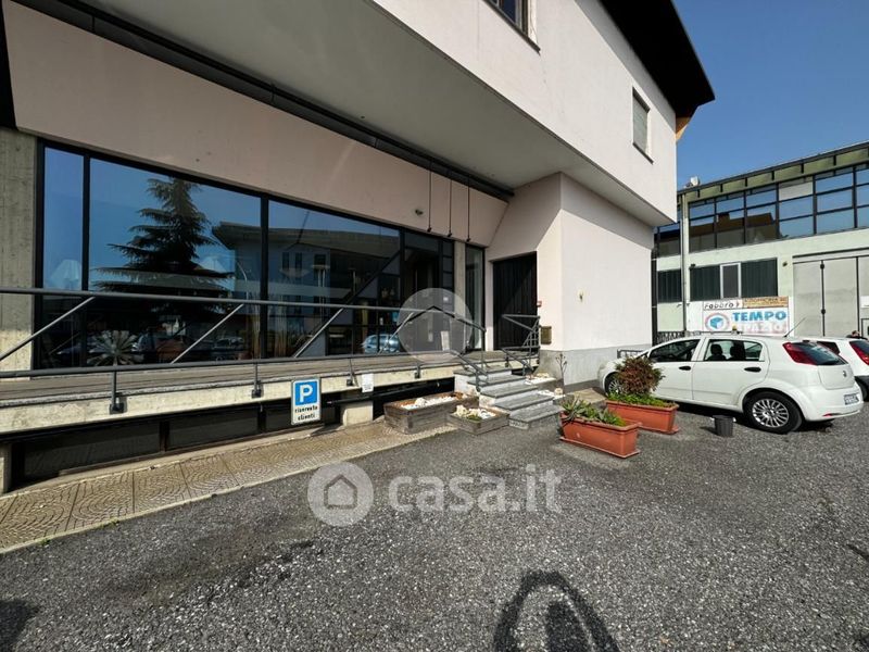 Capannone in Vendita in Via Glera 20 a Villa di Serio - 430mq - Casa.it
