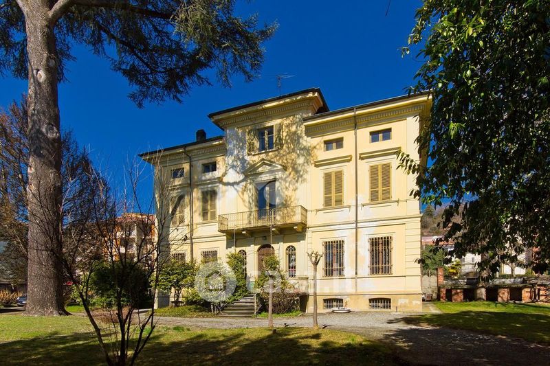 Villa in Vendita in Via Carlo Botta 64 a Castellamonte - 500mq - Casa.it