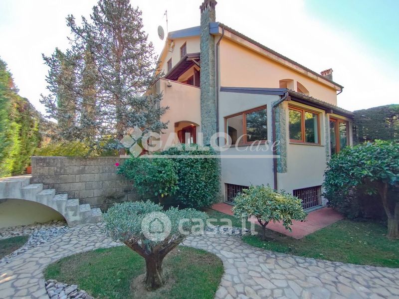 Villa in Vendita in Via Sandro Botticelli a Rende - 300mq - Casa.it