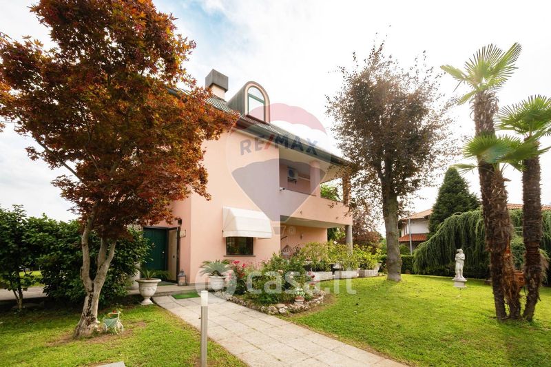 Case in vendita a Rho in zona Mazzo-Pantanedo - Casa.it