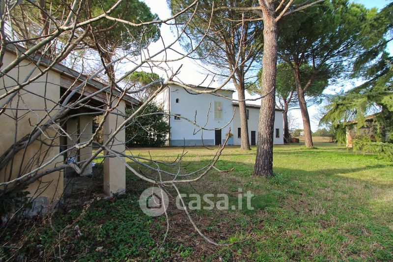 Villa in Vendita in Via Strocca di San Biagio 53 a Faenza - 440mq - Casa.it
