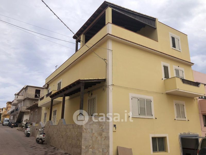 Edifici, stabili e palazzi in vendita a Lampedusa e Linosa - Casa.it