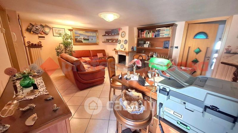 Trilocale in Vendita in Via Sacerdote G. Fimiani 100 a Castel San ...