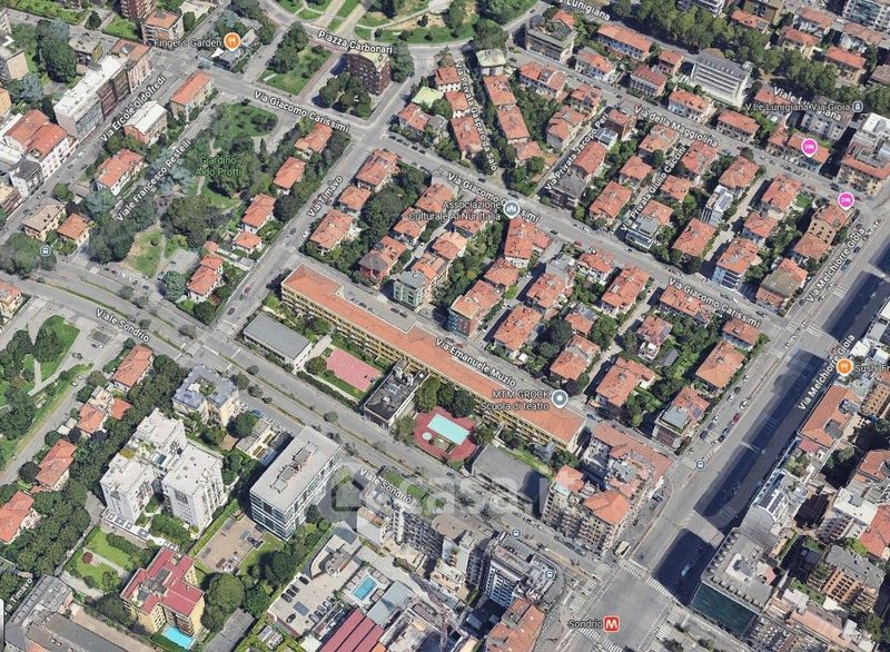 Case con terrazzo in vendita a Milano vicino alla fermata metro Sondrio ...