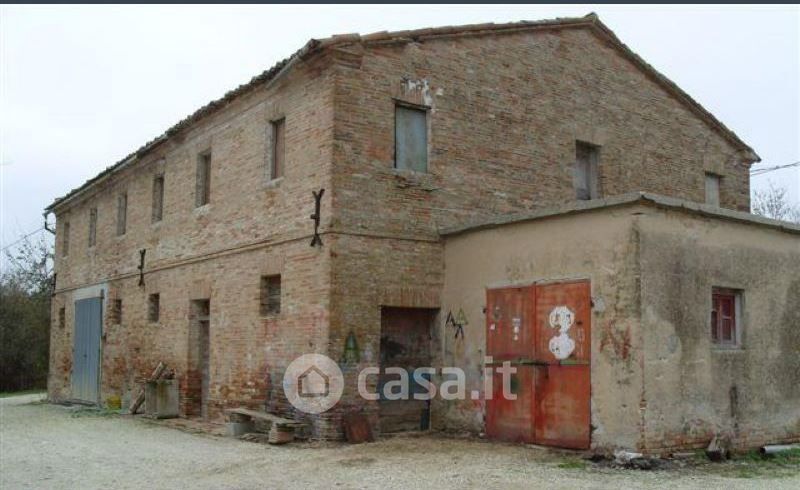Rustico, casale in Vendita in zona Montale a Arcevia - 400mq - Casa.it