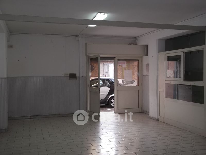 Locale commerciale in Affitto in Corso Garibaldi 32 a Afragola - 130mq ...