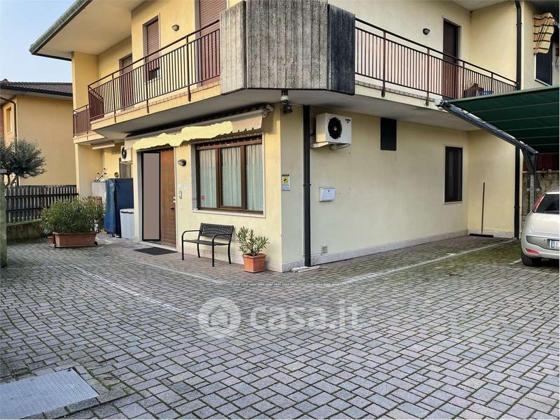 Immobili e Attività commerciali in vendita a Arcole - Casa.it