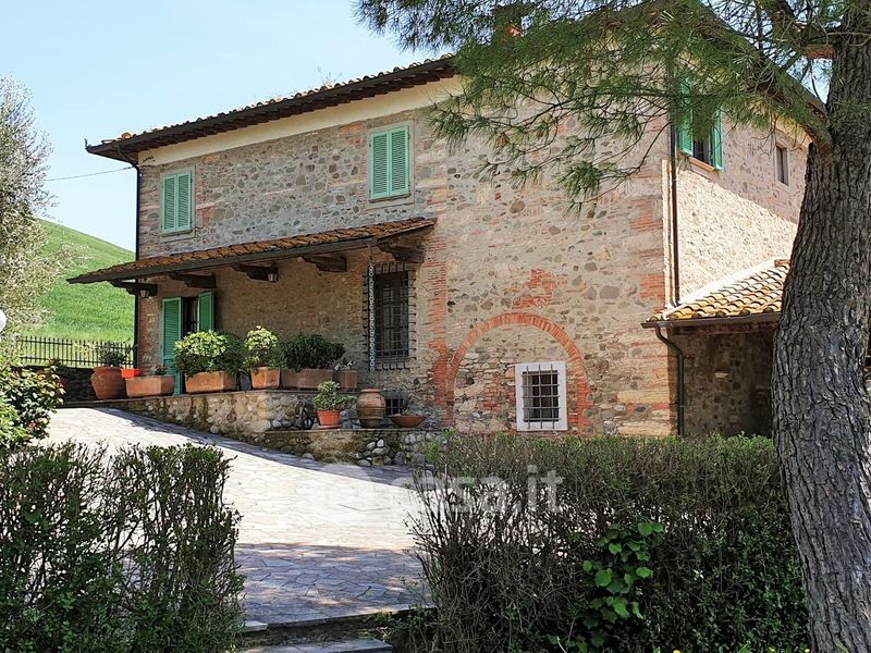 Rustici, Casali in vendita a Terricciola in zona Centro - Casa.it