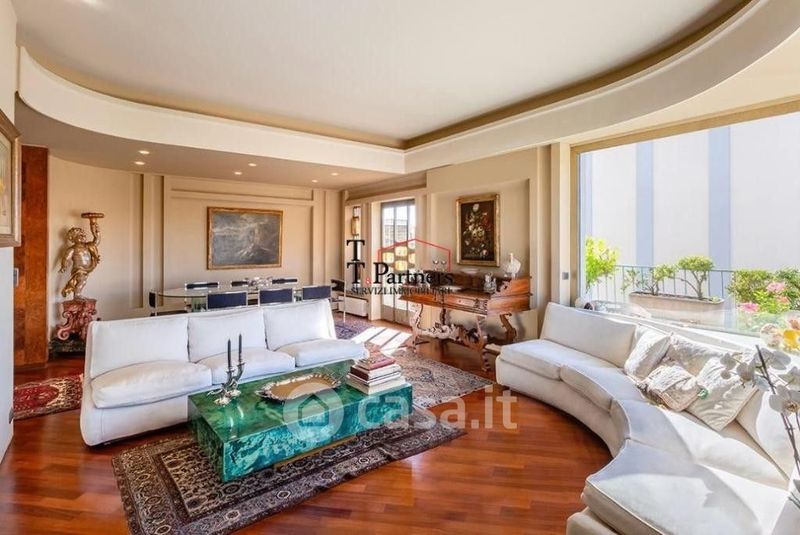 Attico, mansarda in Vendita in Via Solferino a Firenze - 210mq - Casa.it