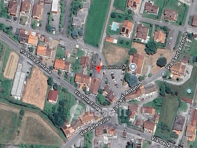 Capannone in Vendita in Via Villa Fontana 57 a Capannori - 270mq - Casa.it