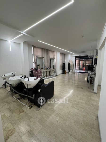 Locale commerciale in Affitto in Via Alfonso Mistrangelo a Savona ...