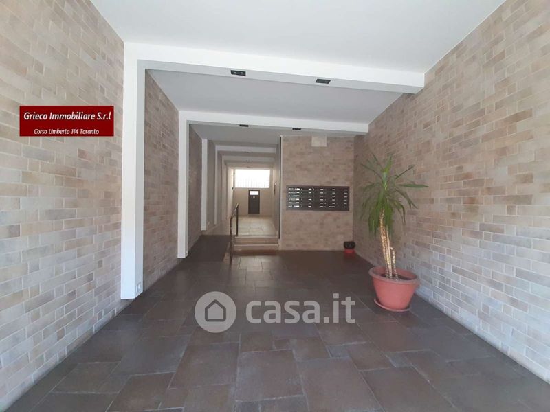 Trilocale in Vendita in Via Cugini 25 a Taranto - 110mq - Casa.it