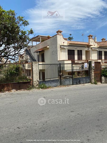 Capannoni in vendita a Messina in zona Galati-Giampilieri-Mili - Casa.it