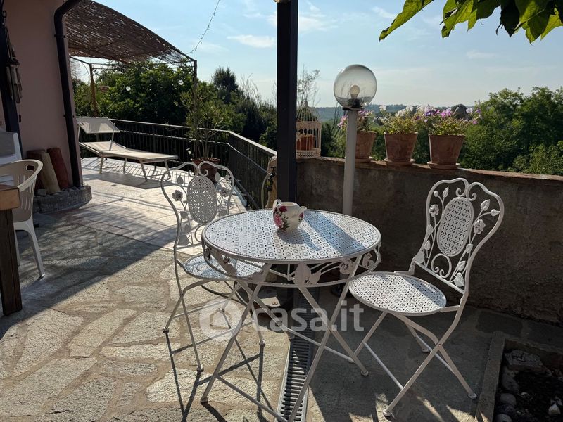 Case indipendenti con riscaldamento in vendita a Stradella in zona ...