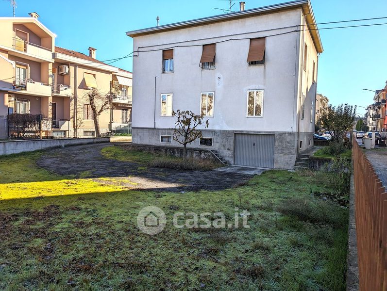 Case in vendita a Fiorenzuola d'Arda - Casa.it