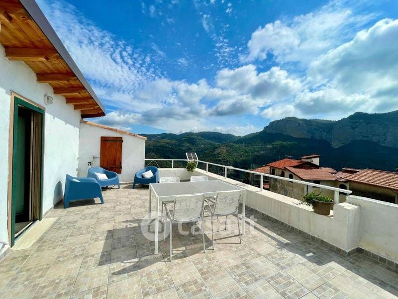 Trilocali in vendita a Ventimiglia in zona Seglia San Bernardo - Casa.it