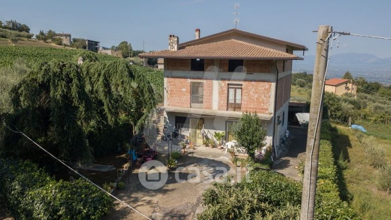 Case indipendenti in vendita a Apice in zona Santa Lucia - Casa.it