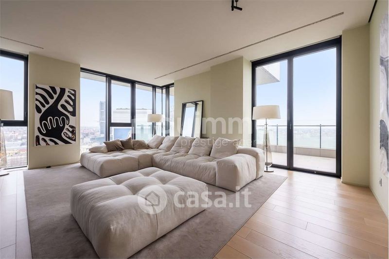 Case con box/posto auto in vendita a Milano vicino alle fermate della ...