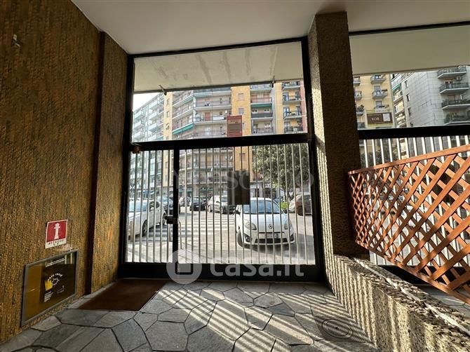 Capannoni in vendita a Milano in zona Bande Nere, Inganni, Lorenteggio ...