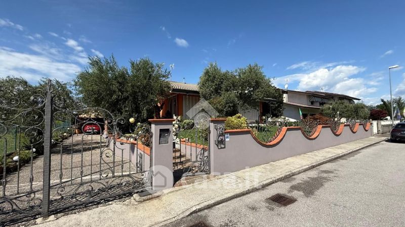 Villa in Vendita in Via Ferrovia a Zoppola - 206mq - Casa.it