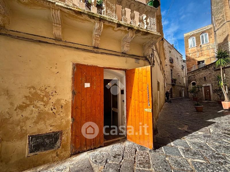 Locale commerciale in Vendita in Strada dei Gesuiti 17 a Bari - 55mq ...
