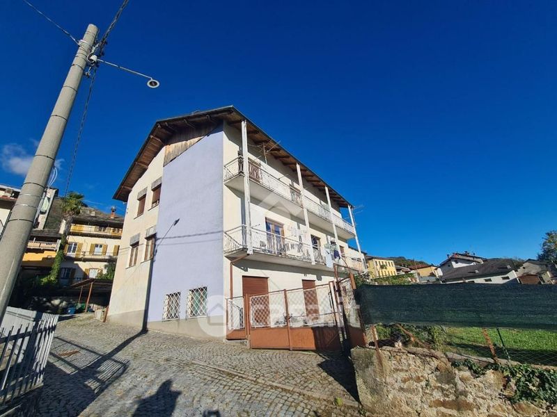 Edifici, stabili e palazzi in vendita a Valchiusa - Casa.it
