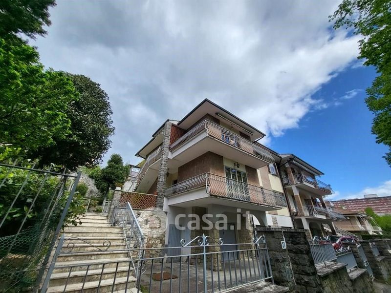 Case con giardino privato in vendita a Siena in zona Scacciapensieri ...