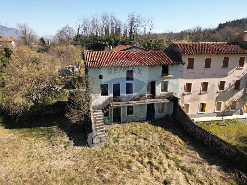 Casa indipendente in Vendita in Via Basilio Brollo 15 a Aviano - 120mq ...