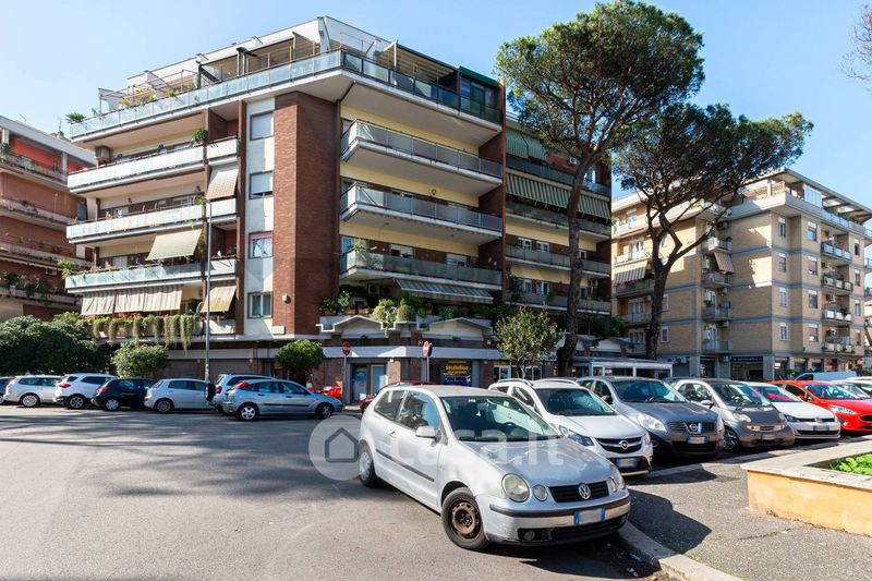 Trilocale in Vendita in Piazza delle Fiamme Gialle 8 a Roma - 90mq ...
