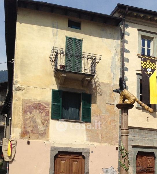 Case in vendita a Teglio in zona Centro - Casa.it