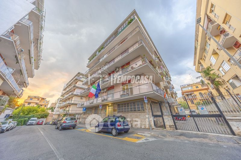 Case in vendita vicino alla metro nel quartiere Quadraro di Roma - Casa.it