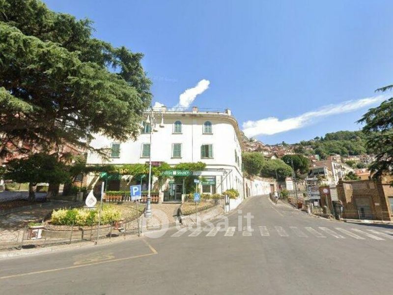 Monolocale in Vendita in Viale Enrico Ferri 16 a Rocca di Papa - 37mq ...