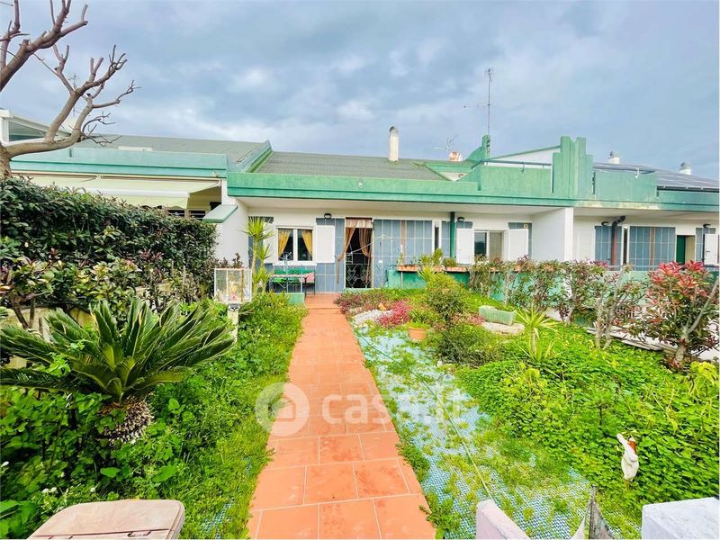 Villetta a schiera in Vendita in Contrada Auricarro 15 -19 a Palo del ...