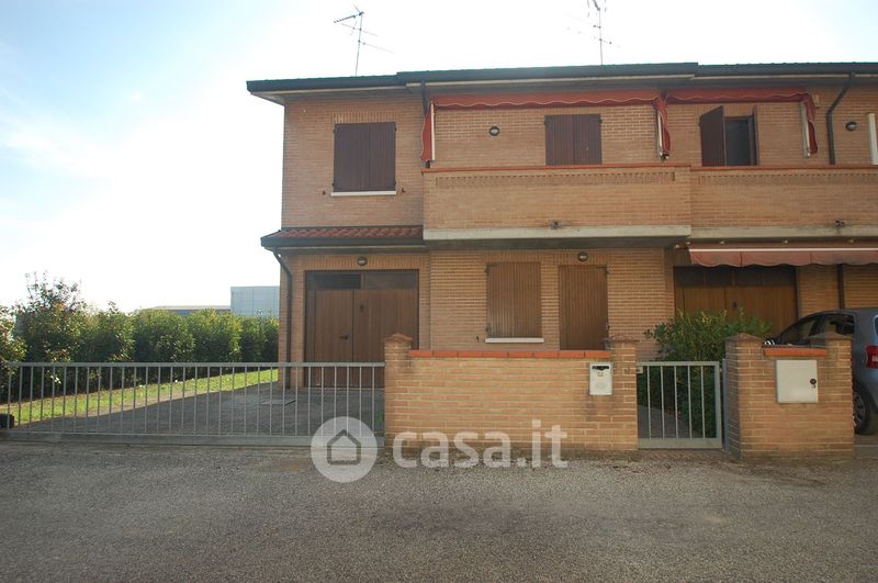 Case con giardino in vendita a Ferrara in zona Sammartina - Casa.it