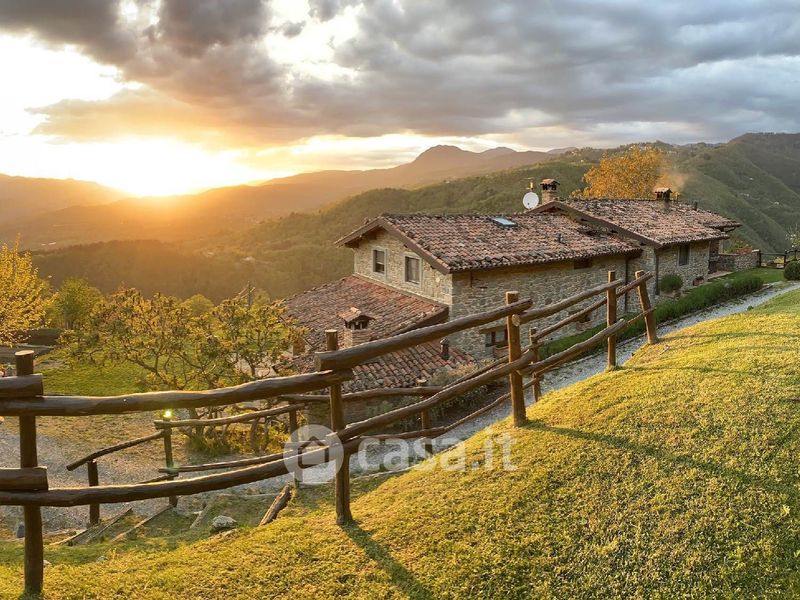 Rustico, casale in Vendita in zona Sillico a Pieve Fosciana - 290mq ...