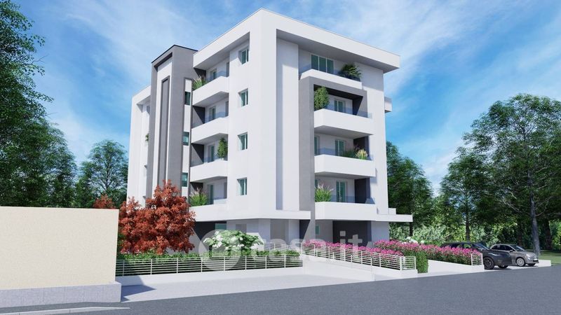 Quadrilocale in Vendita in Via B. Colleoni 22 a Gallarate - 261mq - Casa.it