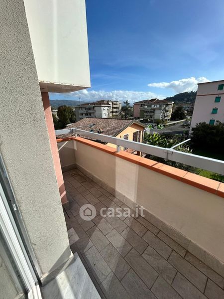 Quadrilocale in Vendita in Via Brigate Partigiane 74 /c a Follo - 104mq ...