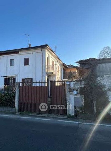 Casa bifamiliare, trifamiliare in Vendita in Via Baracca 18 a Gambolò ...