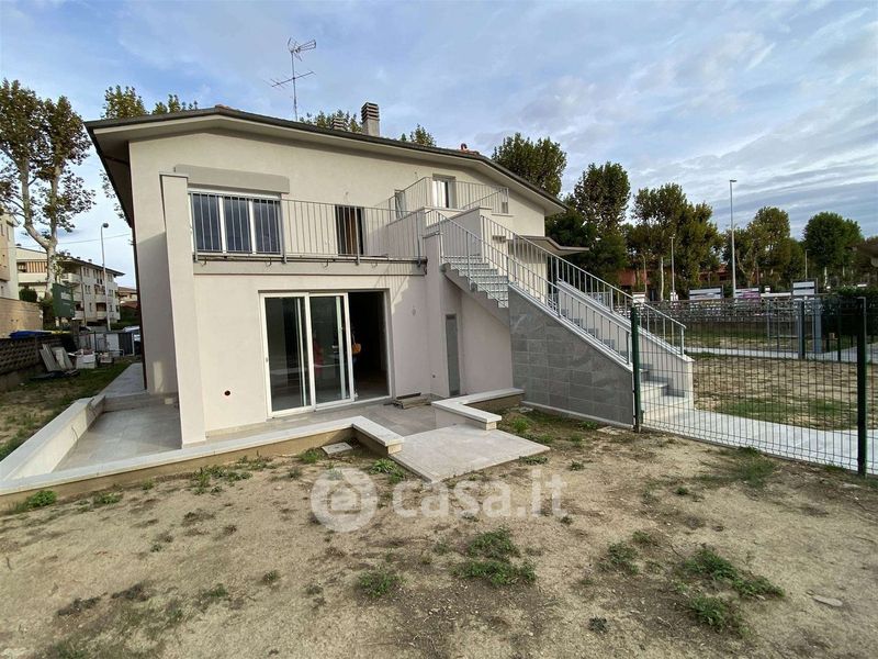 Attico, mansarda in Vendita in zona Pistoia ovest a Pistoia - 140mq ...