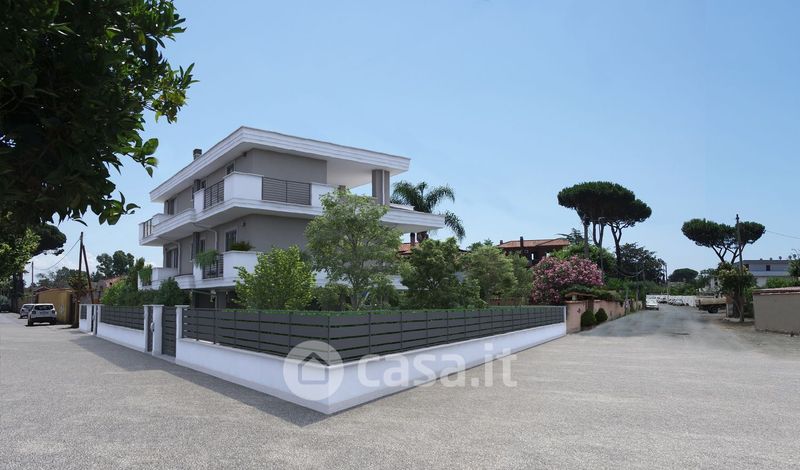 Villetta a schiera in Vendita in Via Angelo De Gubernatis a Roma ...