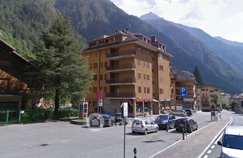 Trilocale in Vendita in zona Centro a Branzi - 100mq - Casa.it