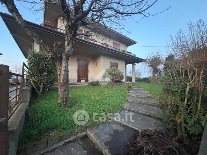Ville in vendita a Boara Pisani in zona Centro - Casa.it