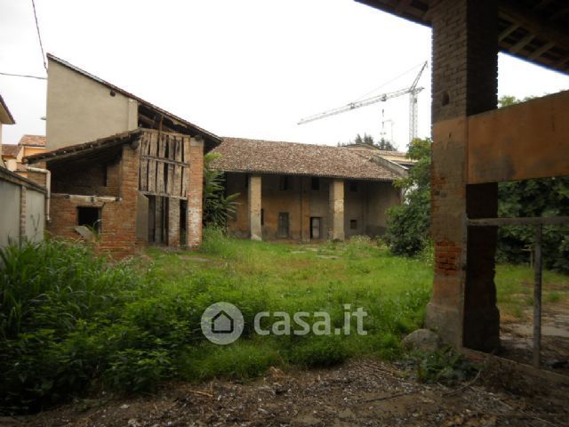 Rustici, casali in vendita a Credera Rubbiano - Casa.it
