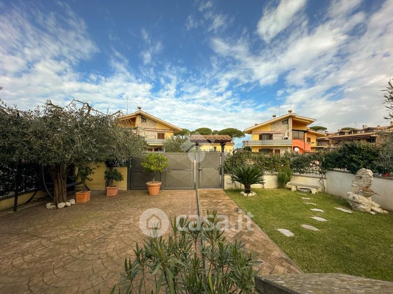 Villette a schiera in vendita a Roma vicino alle fermate della Metro ...