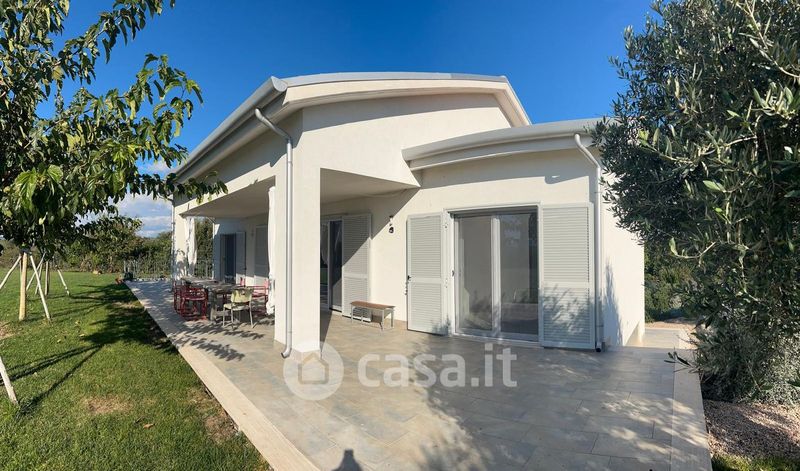 Villa in Vendita in Chiarone a Capalbio - 295mq - Casa.it