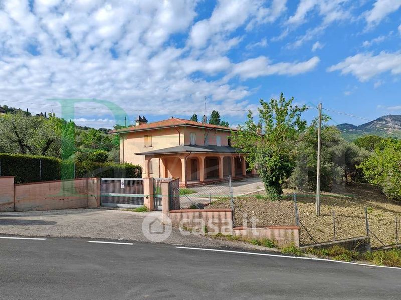 Villa in Vendita in Via Pieve 220 a Verucchio - 540mq - Casa.it