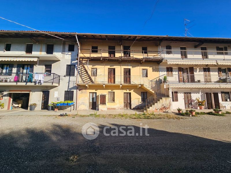 Rustico, casale in Vendita in Via Gaggiolo a Oleggio - 207mq - Casa.it